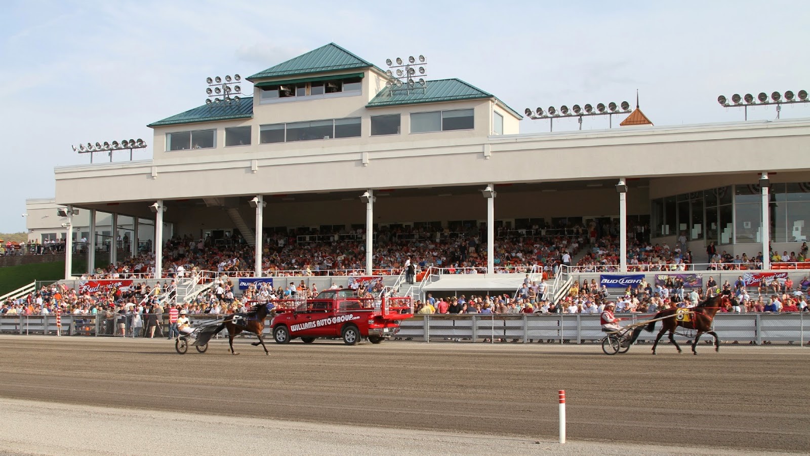 Reviews for Coasters Sports Bar At Tioga Downs Casino, New York